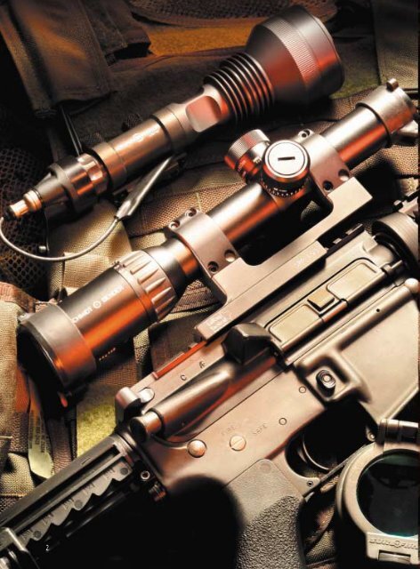 Schmidt & Bender's amazing new CQB scope - Larry Vickers and ...